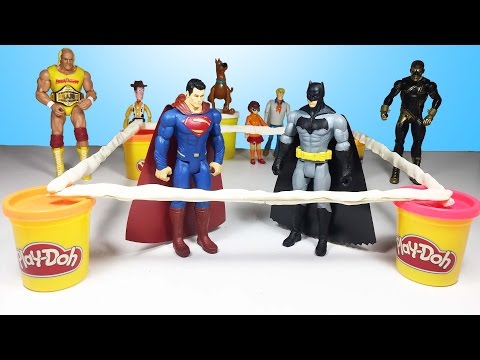 Süper Kahramanlar Ringde Çarpışıyor | Superman vs Batman | Süper Oyuncaklar