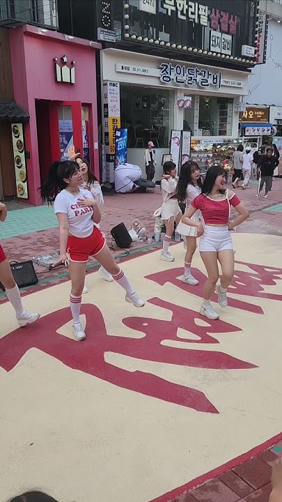 Kpopandjhktv]ladyb In Hongdae Kpop Dance 레이디비 홍대케이팝댄스 쇼츠 Shorts Youtube