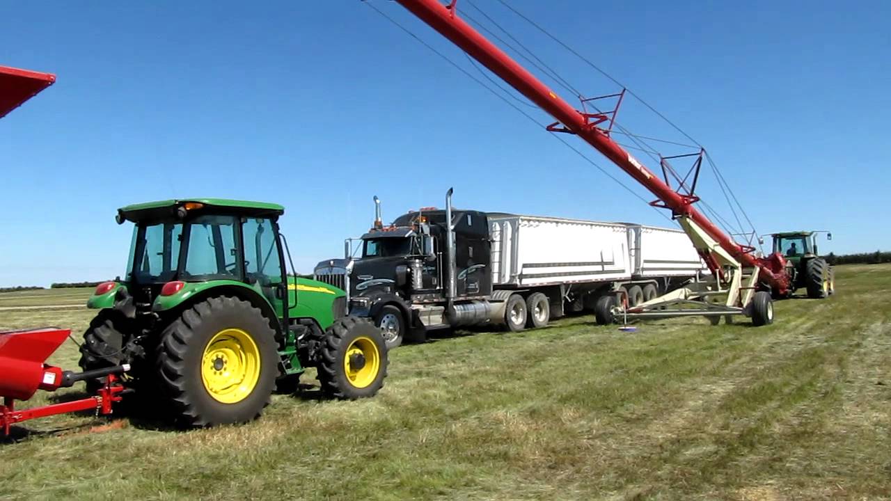Renn Grain Bagger 12' - YouTube