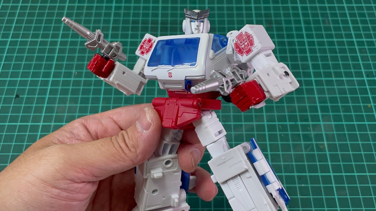 Transformers Studio Series The Movie 86-23 Autobot Ratchet (Robot Mode ...