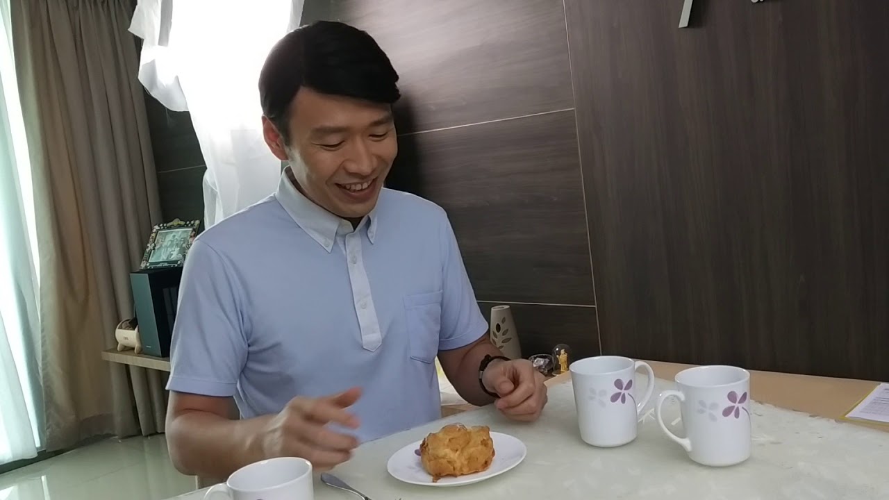 Brian Wen - eat puff 1 - YouTube