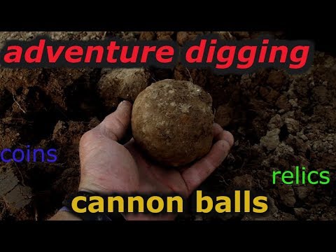 metal detecting and treasure hunting in the castle field - YouTube