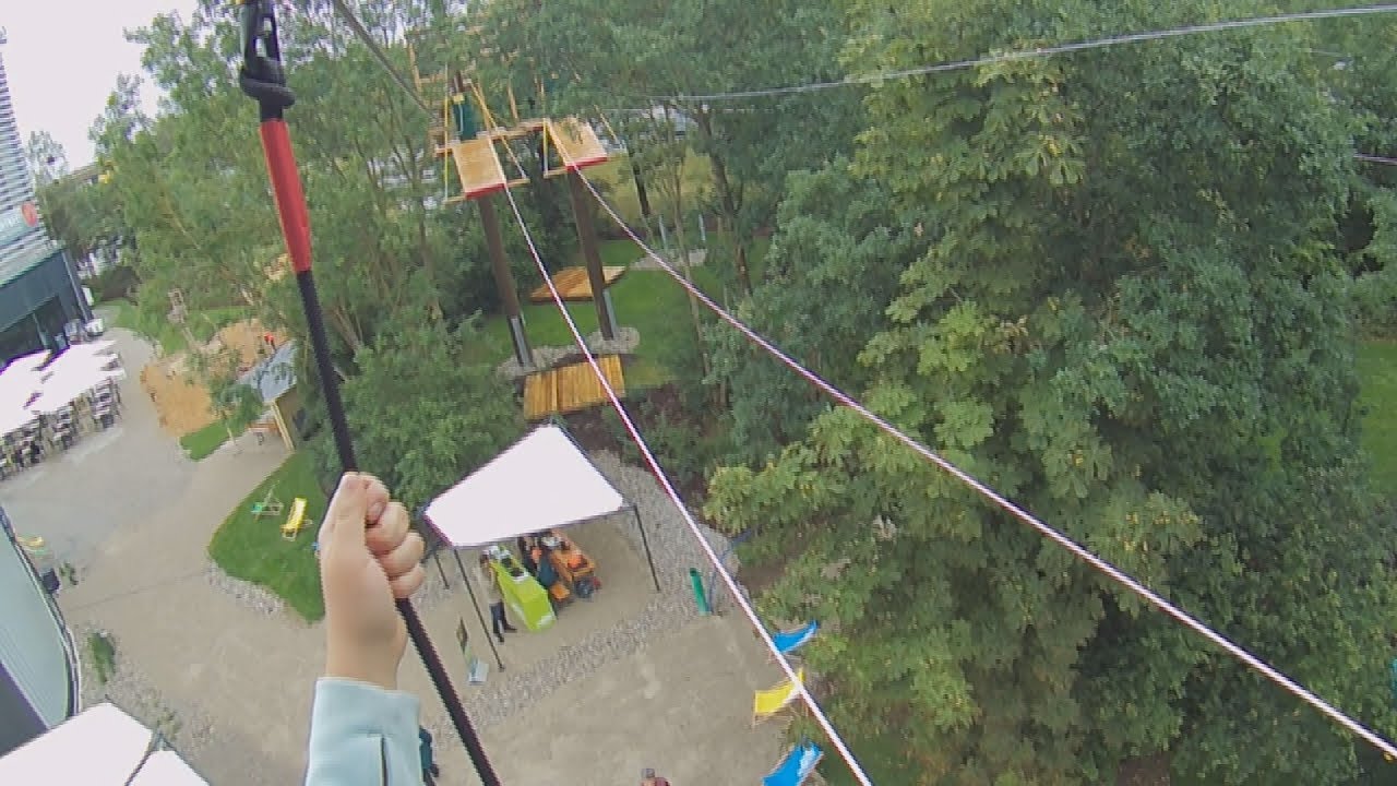 Mit dem Flying Fox durch die Luft gleiten - YouTube