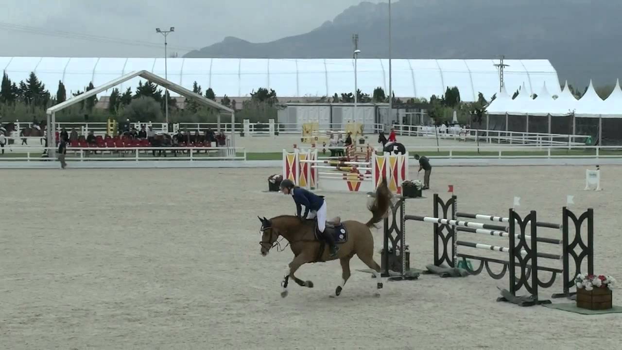 Ugano les Hauts (Ogano Sitte x Kannan x Calvaro Z) - YouTube