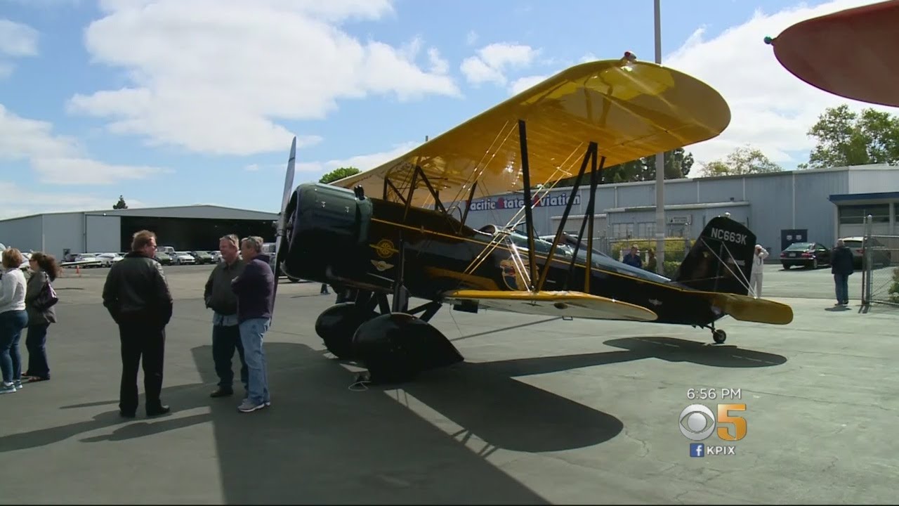 Vintage Biplanes Mark a Century of Airmail - YouTube