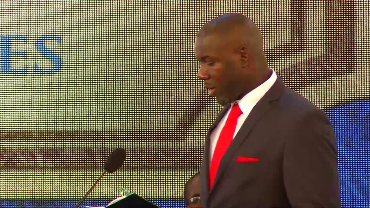 Dr. Rommel Springer swears oath as Parliamentary Secretary - YouTube