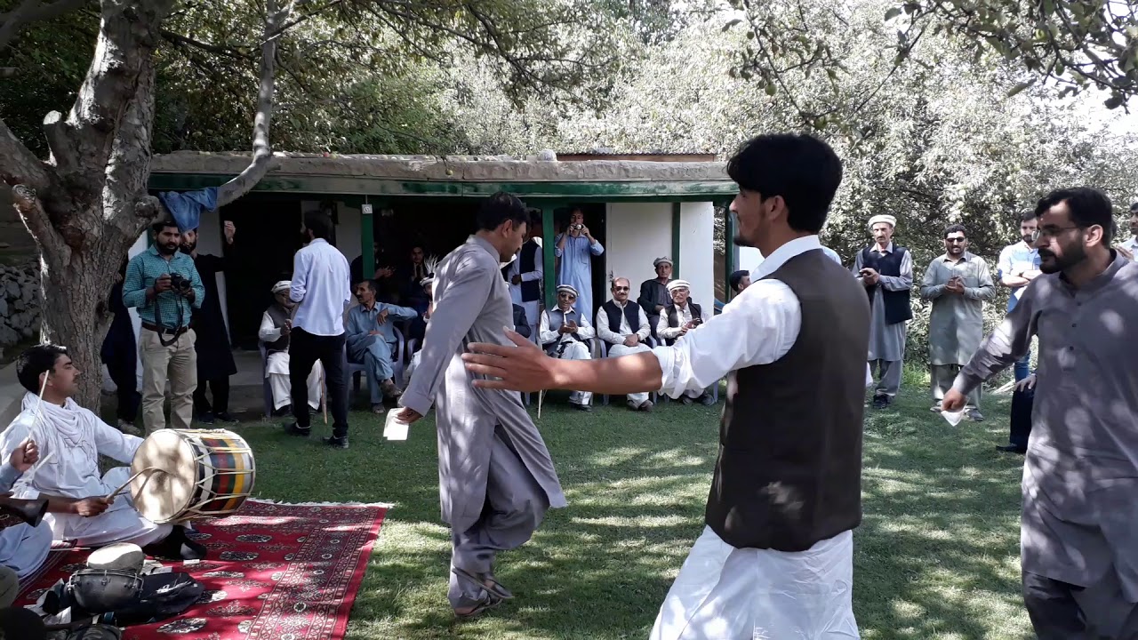 Chitrali Dhool Dance By Gilgity Guests || Asif Ali Taj Wedding Pasoom ...