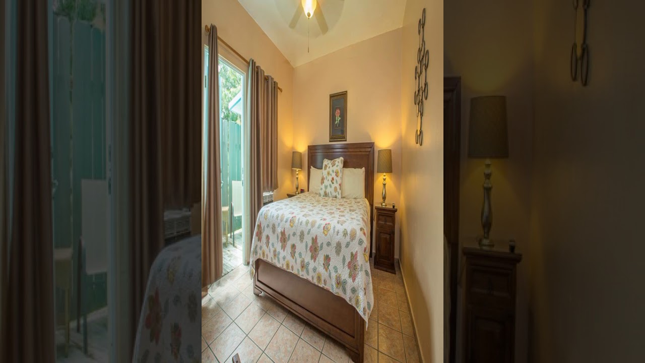 Lazy Parrot Inn - Rincon (Puerto Rico) - Puerto Rico - YouTube