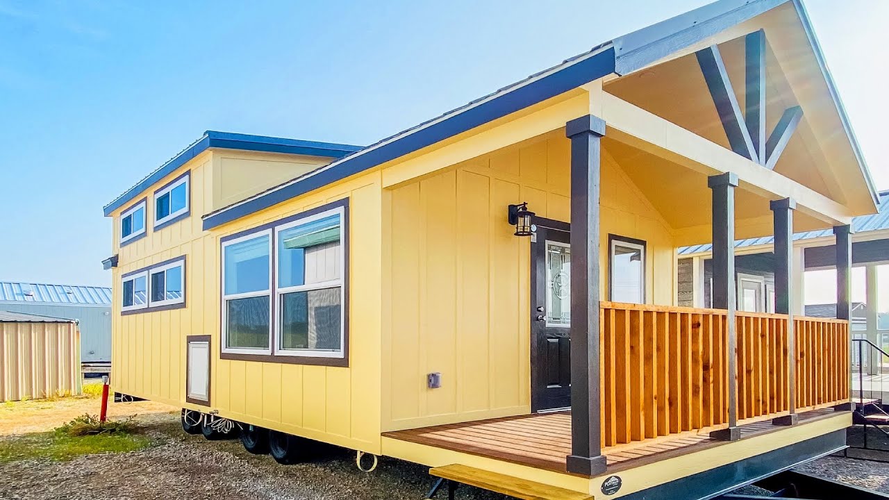 Absolutely Cozy Ranch Lake Tumbleweed Park Model in CA - YouTube