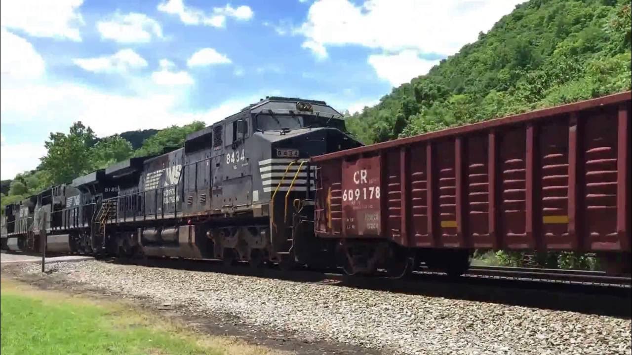 Ex CR Dash 8 with RS3L Leads NS 15T - YouTube