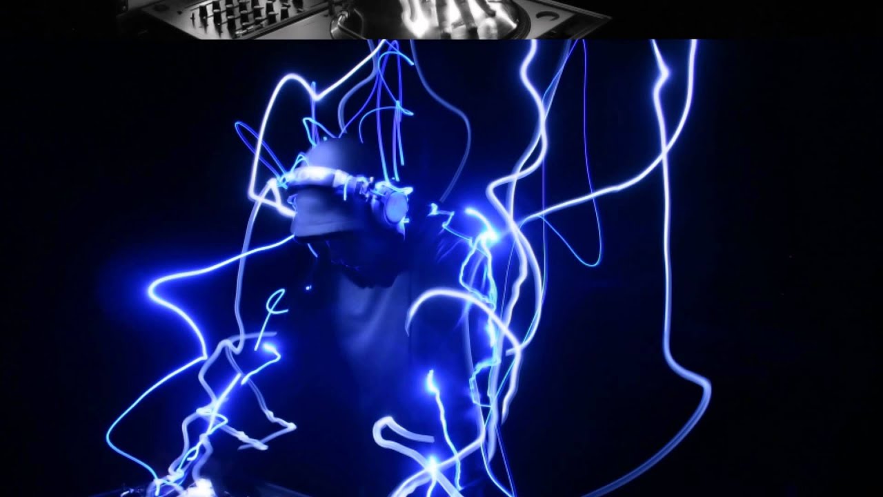 TJR-Ode Te Oi vs. Yeah Yeah Yeahs-Heads will Roll - YouTube