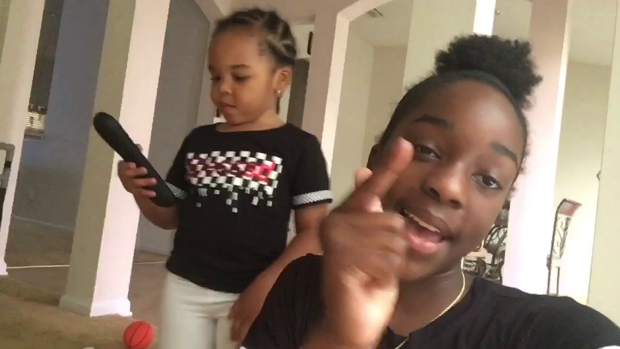 Pause challenge🤚🏽🤪 Ft. Riley - YouTube