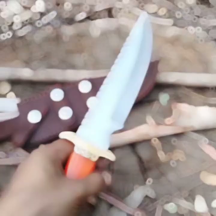 Beautiful axes and daggers each - YouTube