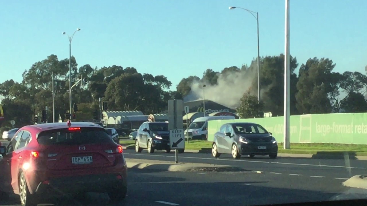 McDonalds Fire in Dingley Village 🔥🔥🔥 (icecream machine broken) - YouTube