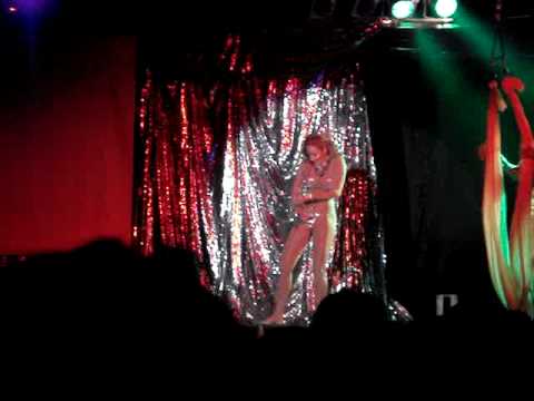 Blanquita Nieves en al Diablo con el Chico- parte 2