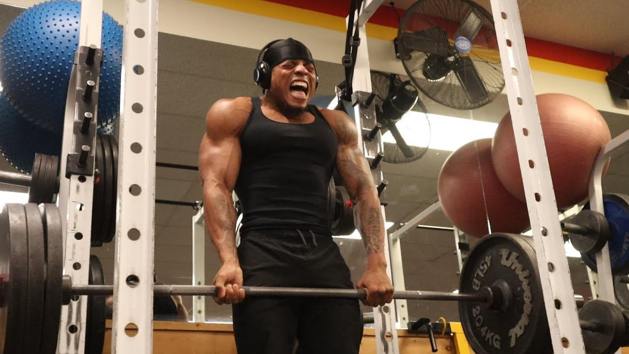 Aviyon Fitz INCREDIBLE SHOULDER WORKOUT - YouTube
