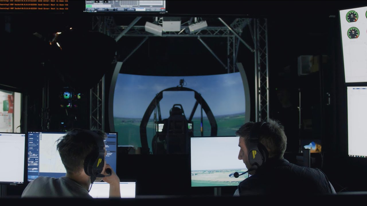 Vertical Aerospace - Pilot in The Loop Simulator - YouTube
