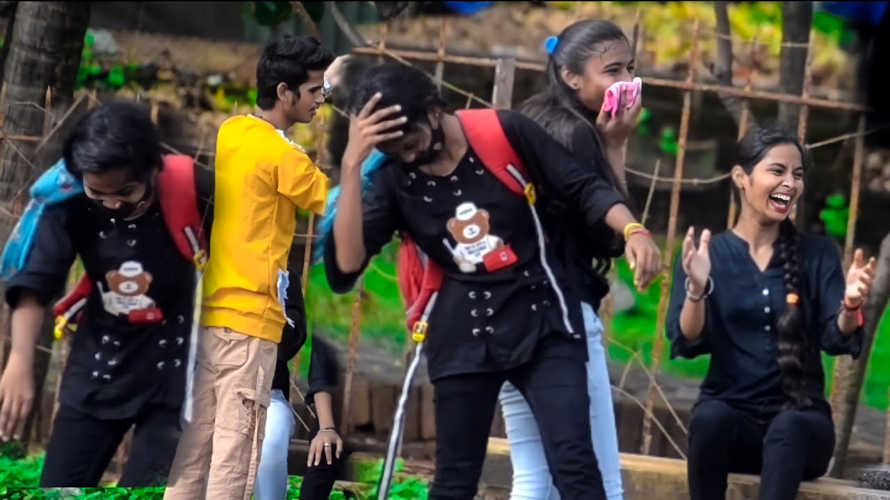 Gunga Bola๐ Prank On Cute Girls๐๐ Prank In India Funny Reaction