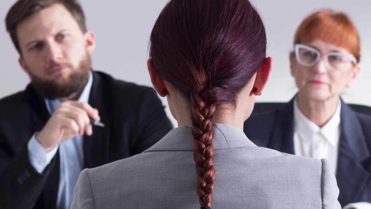 What Not To Wear To A Job Interview - YouTube