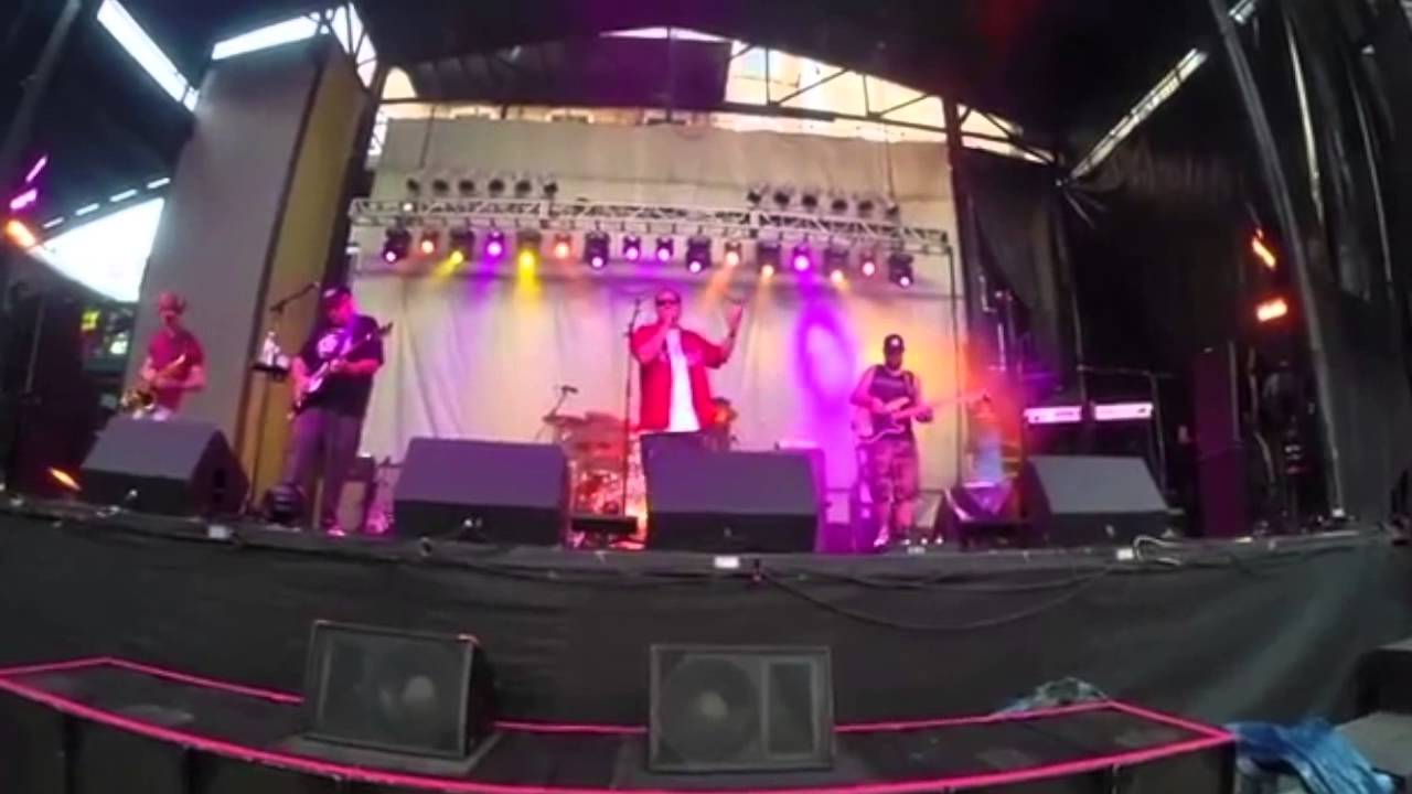 Acapulco Gold by Poly Essence at Jannus Live - YouTube