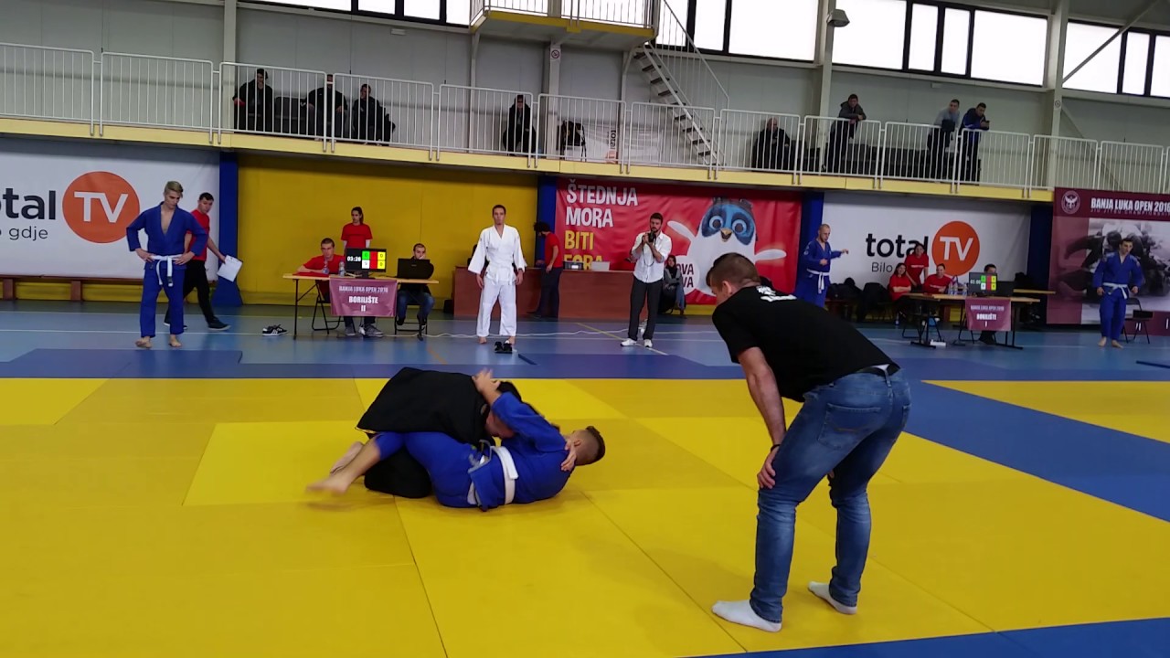 Armin Ferhatovic 82,3 kg Banja luka open 2016 - YouTube