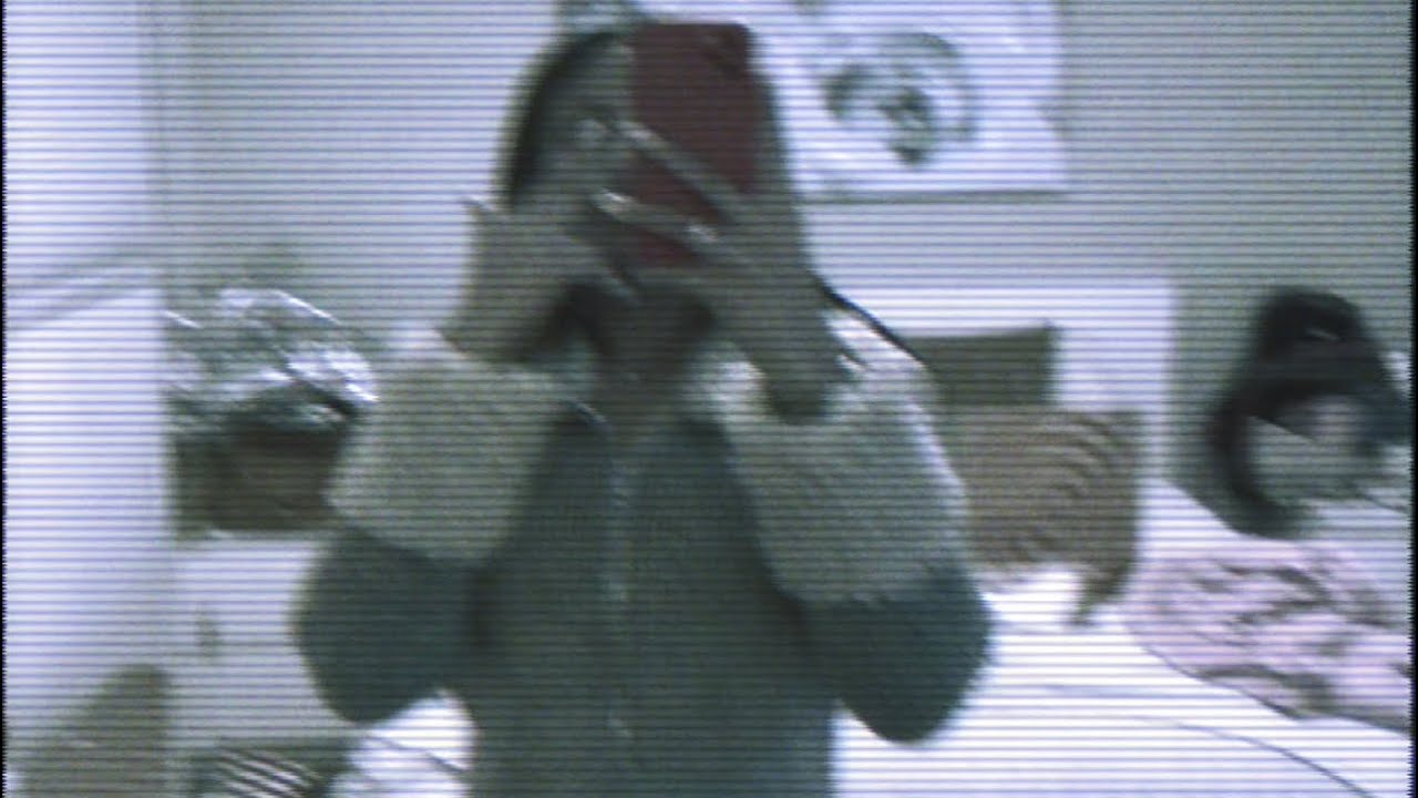 Chyna ReDD - WTHELLY Freestyle (Official Visualizer) - YouTube