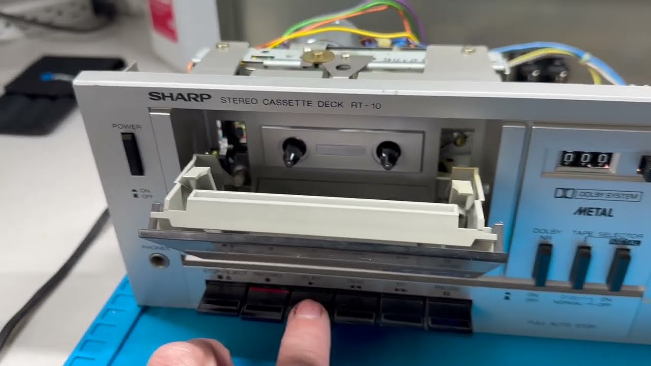 Vintage Sharp RT-10 Cassette Deck 1980 Capstan Tire Tyre Replacement - YouTube