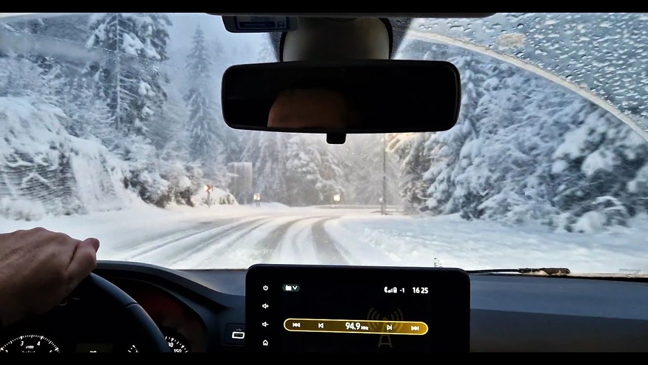 Autoput Zagreb-Rijeka po snijegu, Zima 2022/23. Highway in Croatia ...