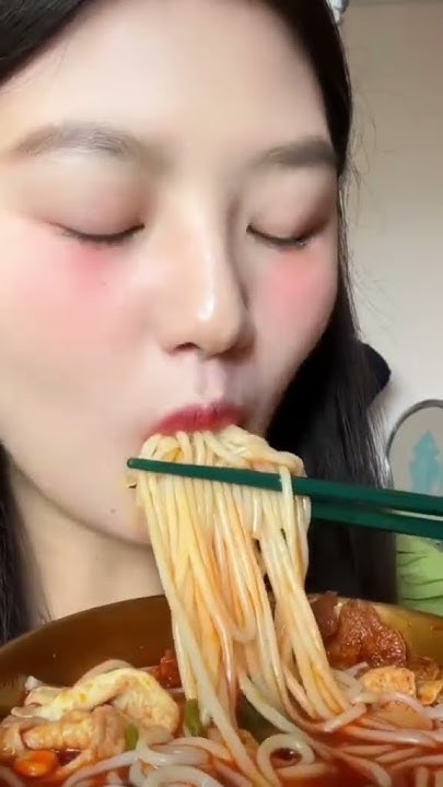 Mukbang mì + trứng chiên+ chân giò+ thịt chiên giòn rụm #mukbang #anngon #food #shorts #asmr # ...