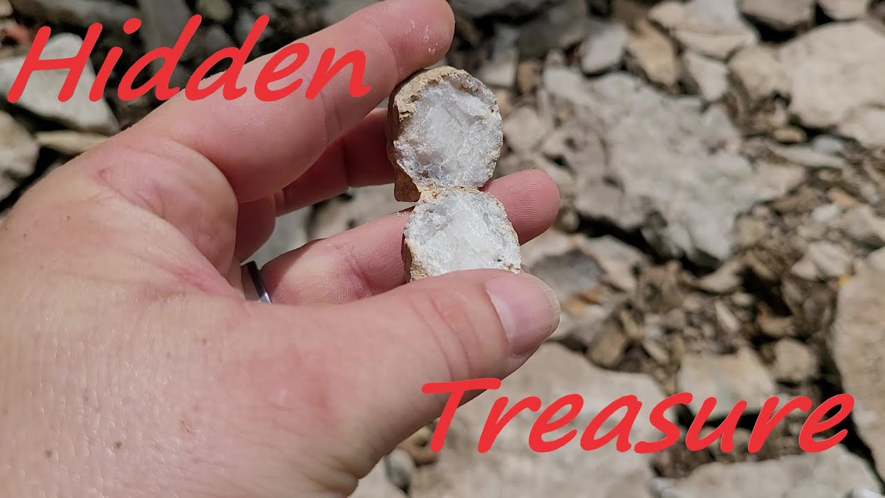 Mining Geodes in Hamilton, IL - YouTube