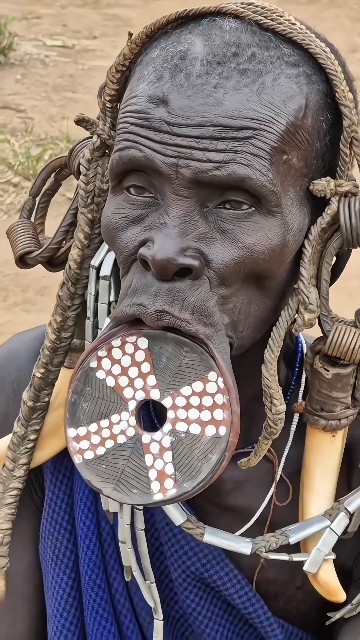 Why Some African Tribes Wear Lip Plates #shorts #facts - YouTube