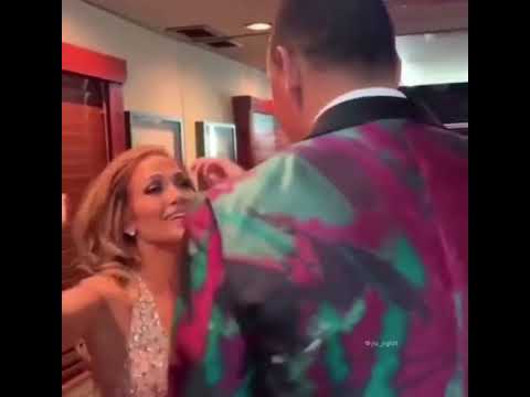 Hot Jennifer Lopez & A-Rod Sexy Romantic moment | A-Rod kissing Jennifer Lopez & showing his support