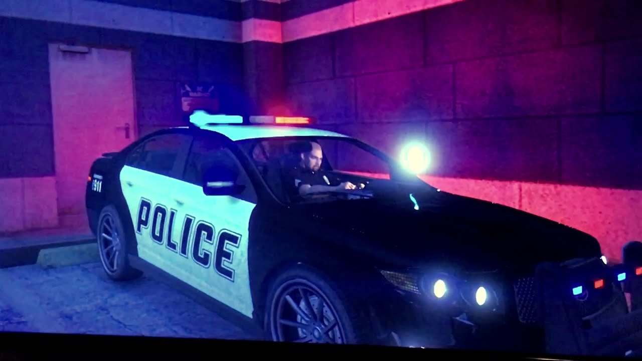 GTA 5 police siren sound effect (WARNING LOUD) wail, yelp, & priority ...