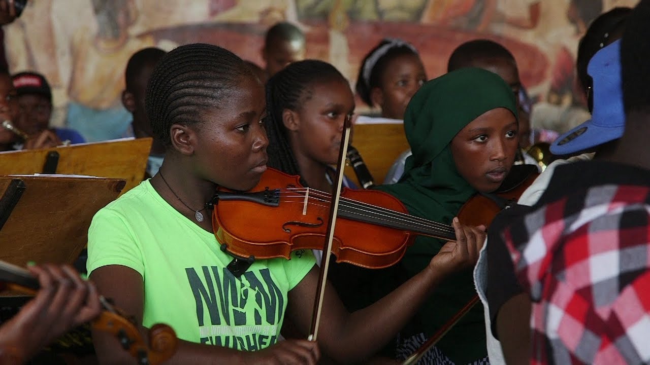 Ghetto Classics: Changing lives through music - BBC What's New? - YouTube