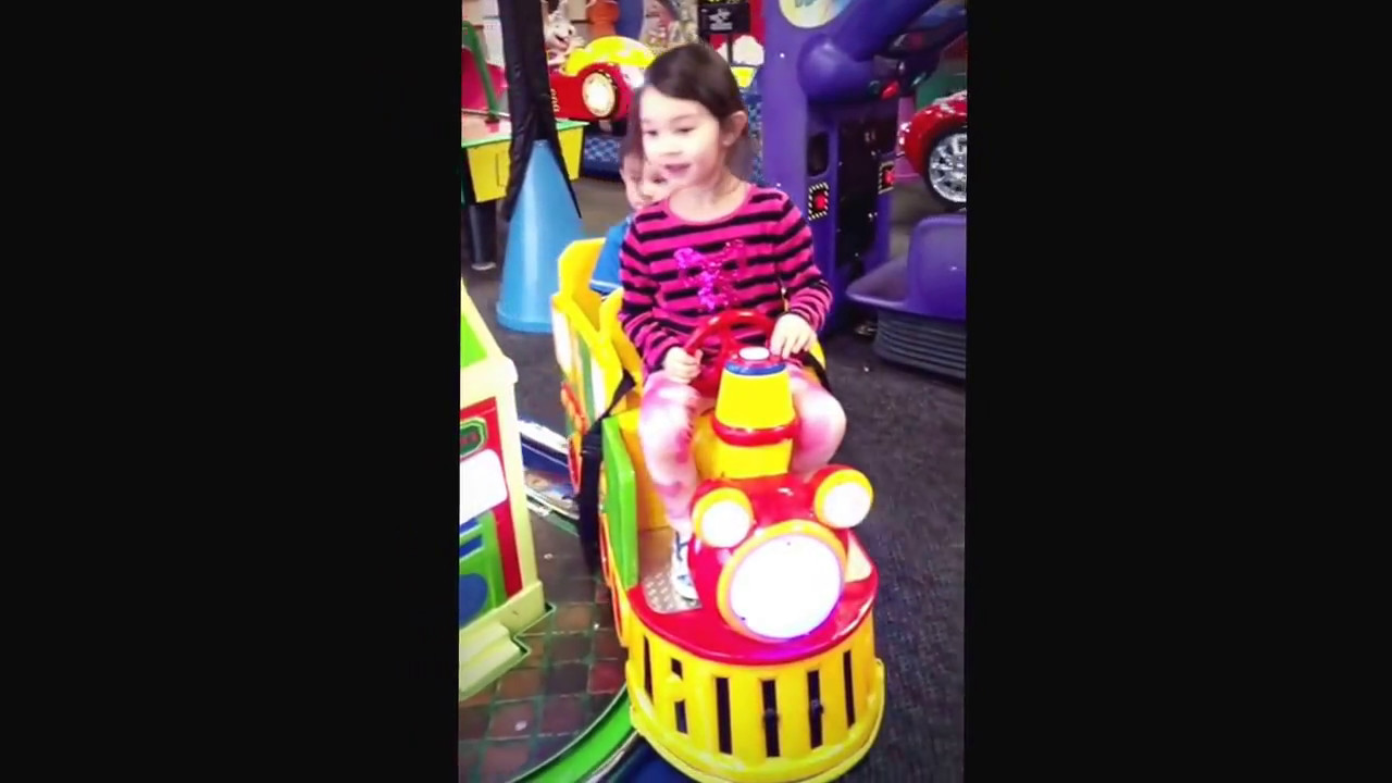 Chuck E. Cheese train ride! - YouTube