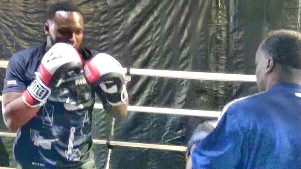 New TMT fighter Viddal Riley slips away from KSI to get his own work in ...