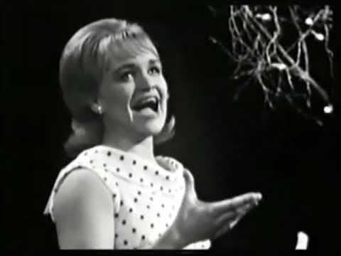 Maureen Evans - YouTube