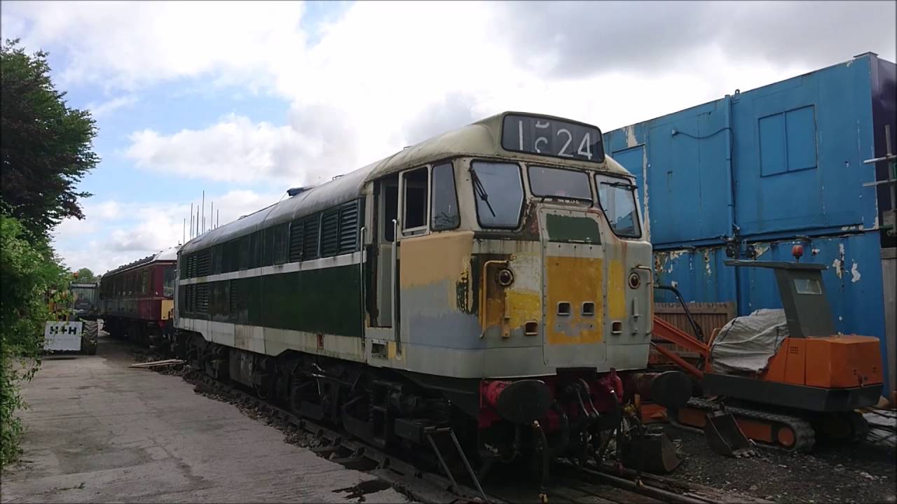 Class 31 '31163' first start in 3 years - YouTube