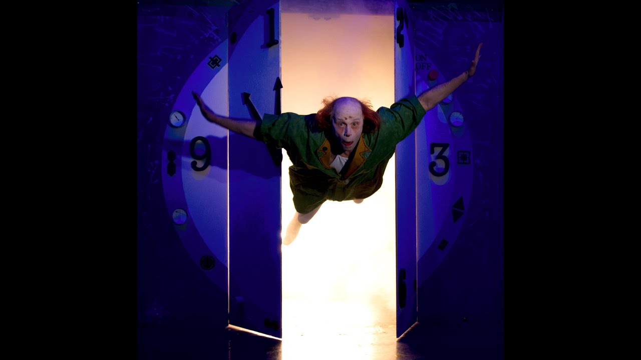 clown anatoli akerman , cirque du soleil, cirque roncalli - YouTube