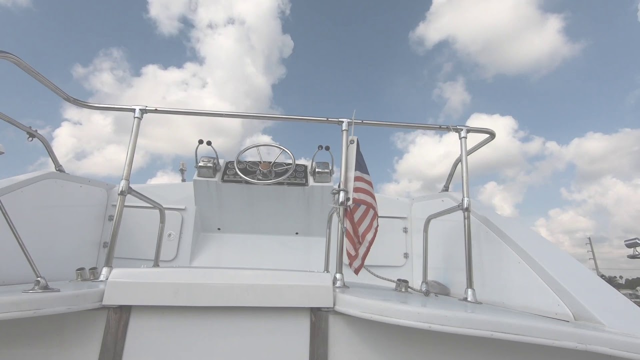 1973 Bertram 28' FBC Restore Part 1 "The Denial Stage" - YouTube