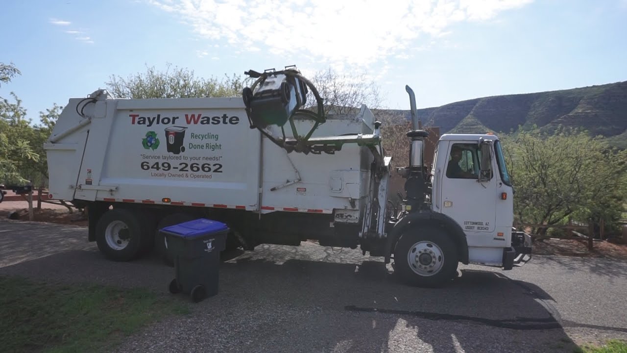 Taylor Waste ⇨ Heil Durapack Python - YouTube