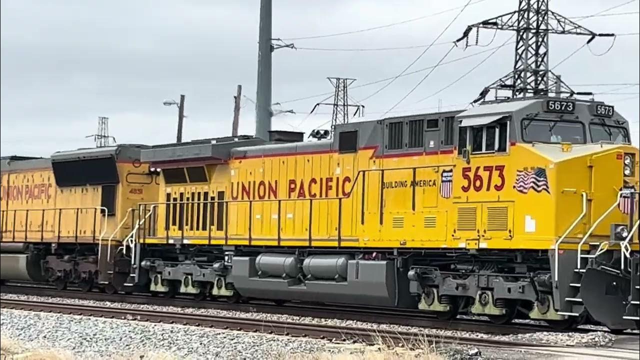 UP on Mineola Subdivision Today 2.11.25 UP #5254 Bonus Train #2 EB UP #5735 #5673 #4851 #7941 ...