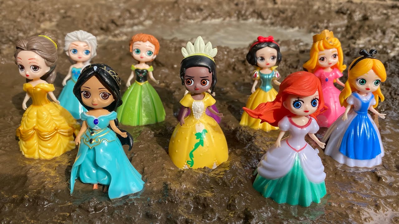 Satisfying ASMR Cleaning Disney Princesses! Anna, Ariel, Elsa, Belle ...