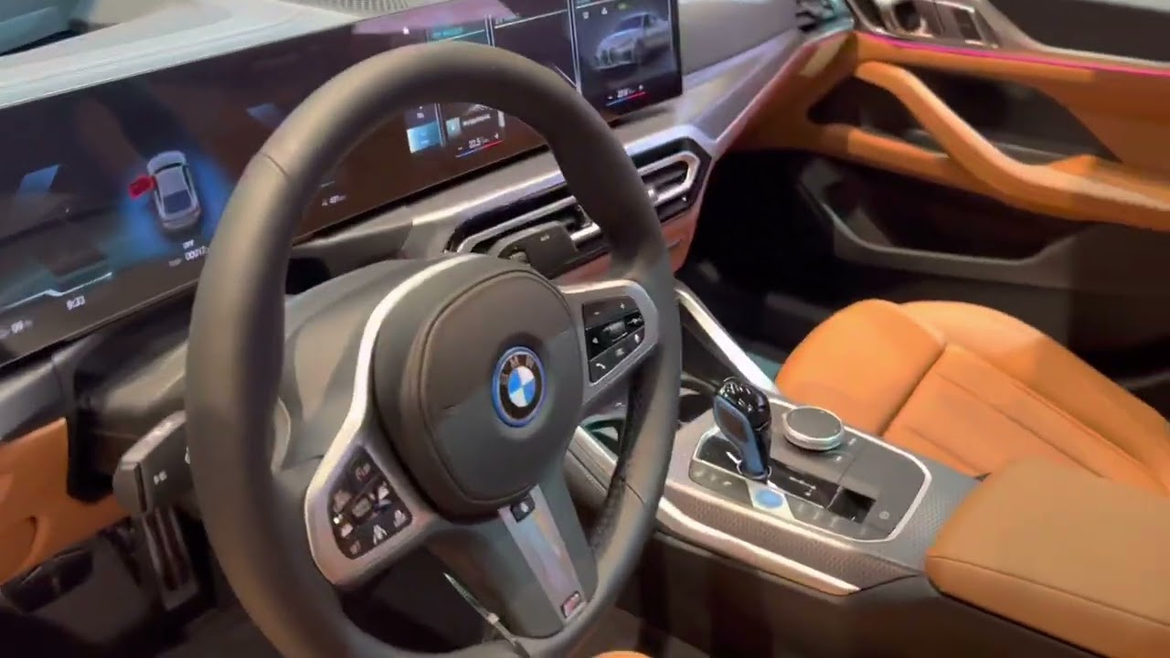 BMW i4 그레이 꼬냑시트 M40 - YouTube