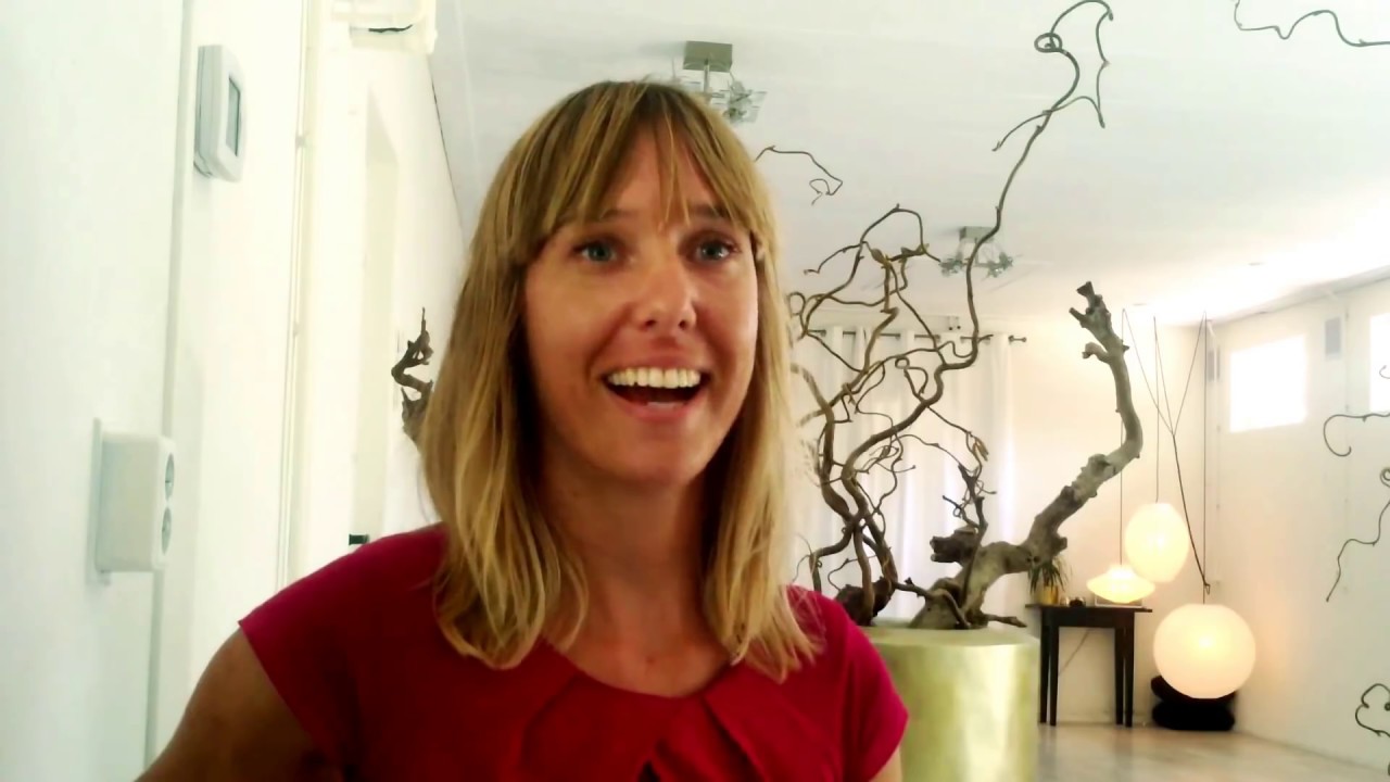 Sandra Hellendoorn over YOGA: het hoe, wat en waarom! - YouTube