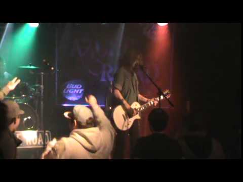 Azure Road / Muse - Uprising, Featuring Tyler Azure - YouTube