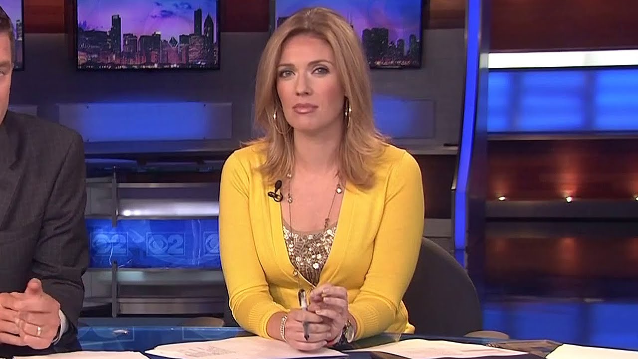 Kate Sullivan in bright yellow & gold - July 10, 2012 (1080p) - YouTube
