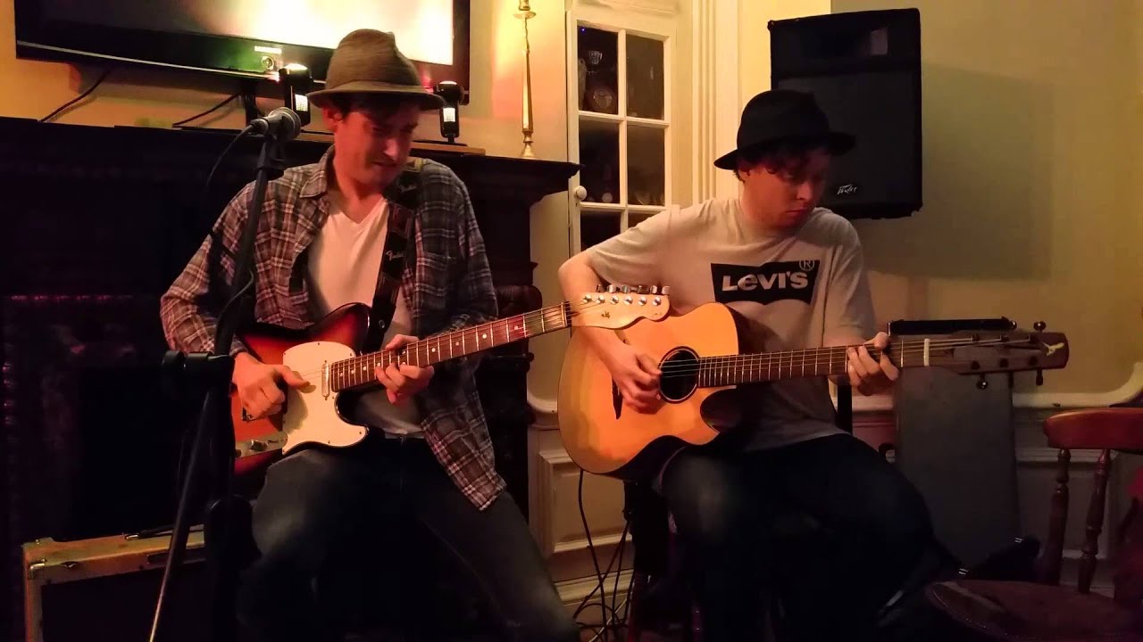 Frankie Connolly and Ben Gittens at St Harmonica's - YouTube