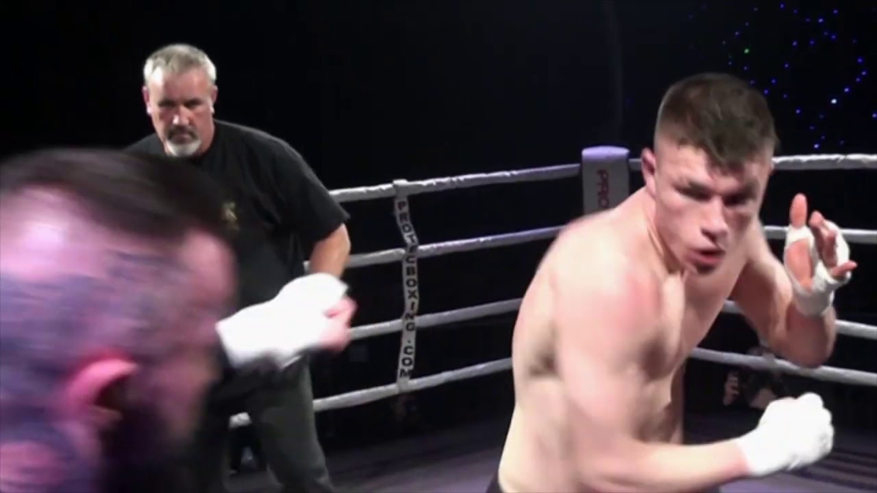 GLENN MOORE VS FRASER BARTLETT ULTIMATE BARE KNUCKLE BOXING - YouTube