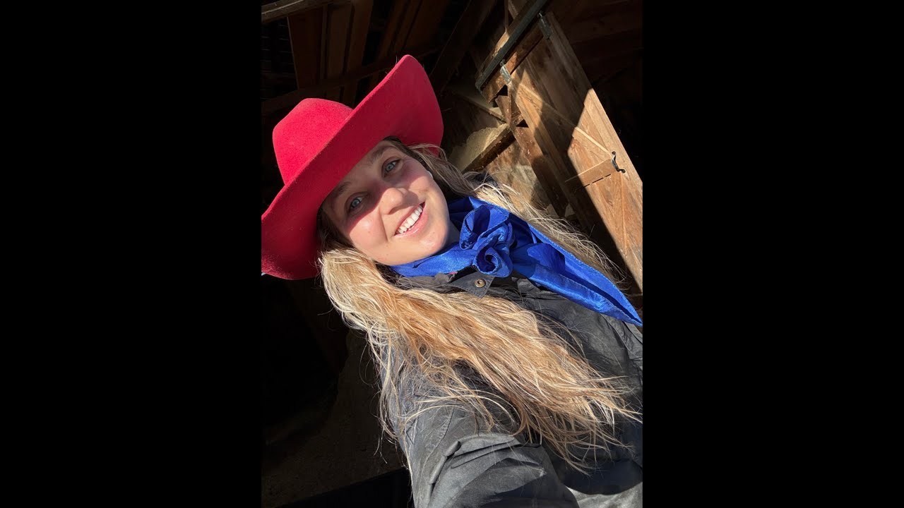 Itsamandalee is live! - YouTube